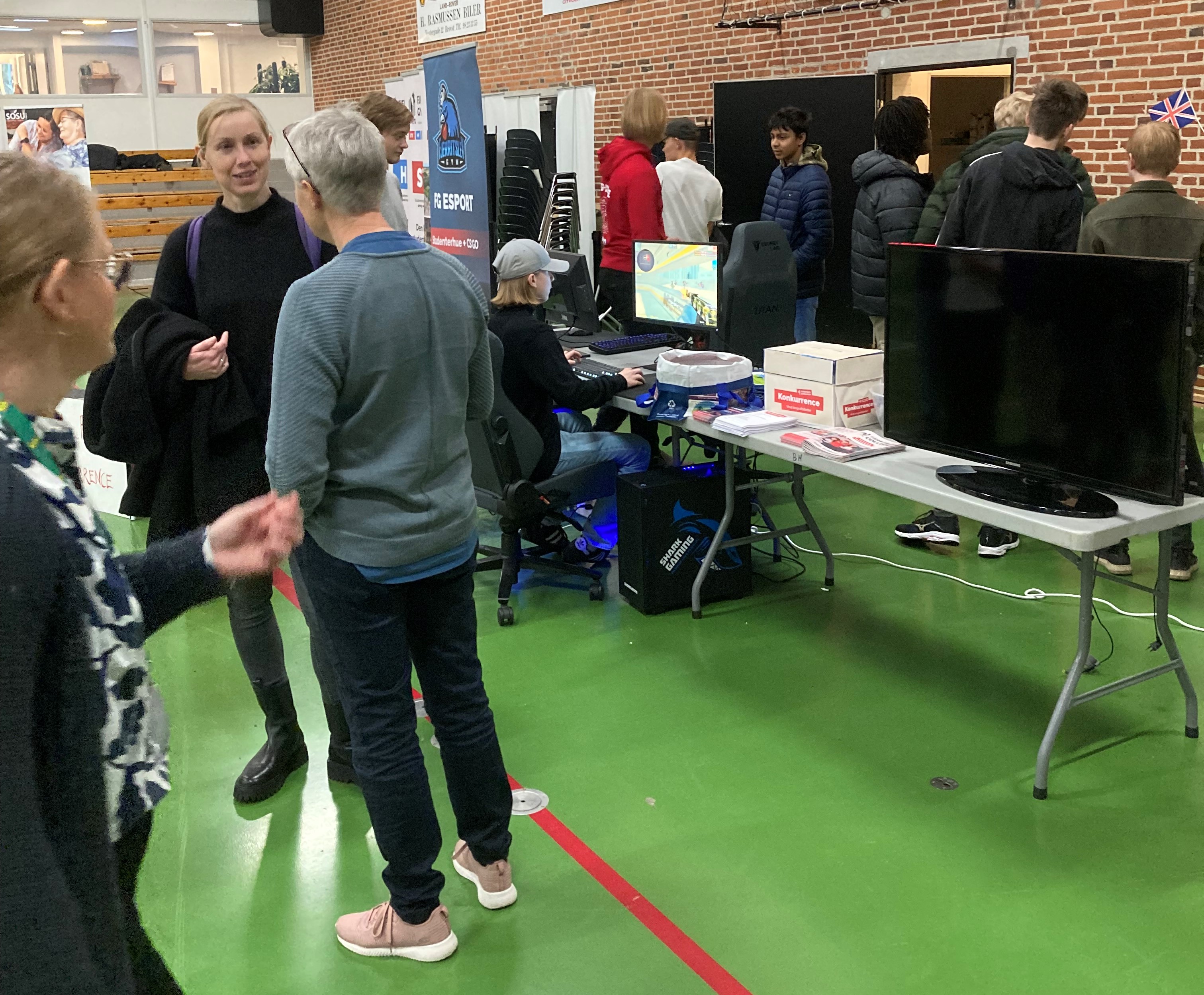 ’Hænderne Op’: 900 unge var på uddannelsesmesse og på besøg i ...